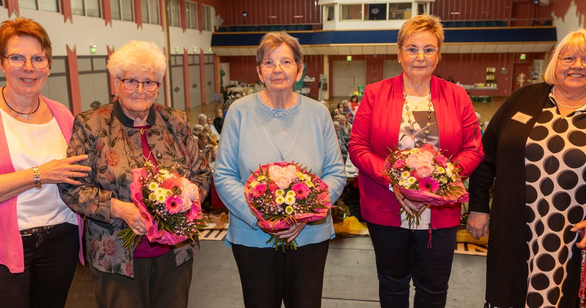 Ursula Eller und Renate Roos wurden feierlich von den LandFrauen ...